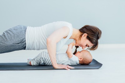 Sport mit Baby ☑️ Sport für Mütter mit Baby | Fit mit Baby